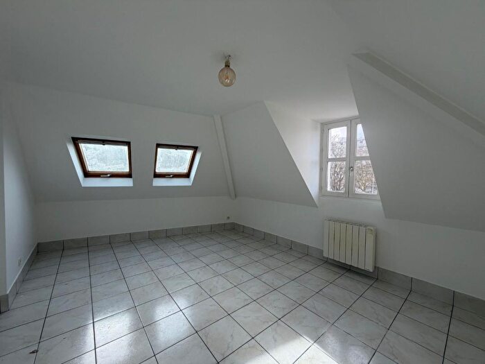 Appartement à louer - Orléans, Bannier, République - 2 pièces - 1 chambre