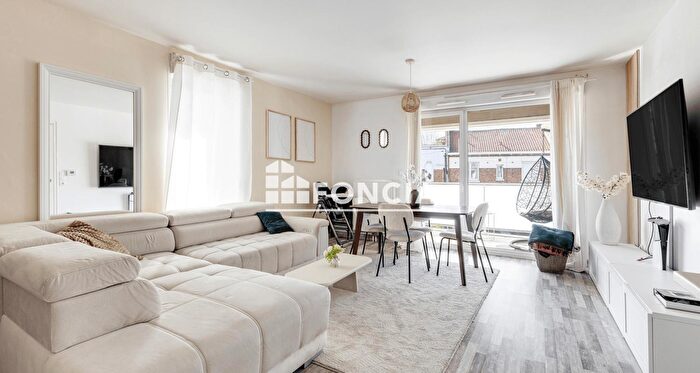 Appartement à vendre - Lomme, Bourg, Délivrance - 3 pièces - 2 chambres
