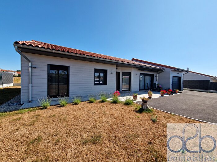 Maison à vendre - Costaros - 4 pièces - 3 chambres