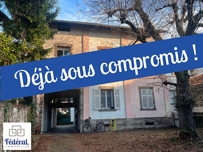 Appartement à vendre - Schiltigheim, Vieux Schilick, Centre-ville, Nouvelle Cité - 2 pièces - 1 chambre