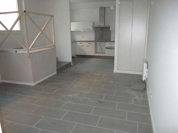 Appartement à louer - Bordeaux, Sainte-Clotilde - 3 pièces - 2 chambres