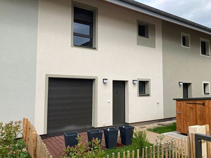 Maison 4 pièces à Messery, à louer