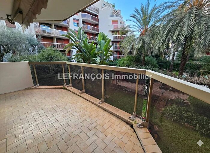 Appartement à louer - Moulieres, Le Cannet - 3 pièces - 1 chambre