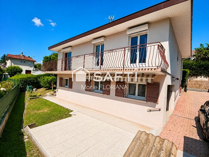 Maison 3 pièces à vendre à Oyonnax, Centre-ville, Niermes, Geilles, Croix Rousse