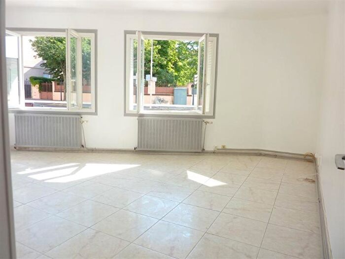 Appartement à louer - Lyon e , Monchat - 1 pièce