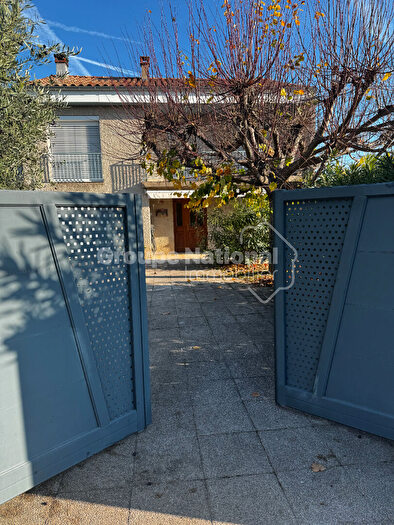 Maison à vendre - Charmes-sur-Rhône - 7 pièces - 5 chambres