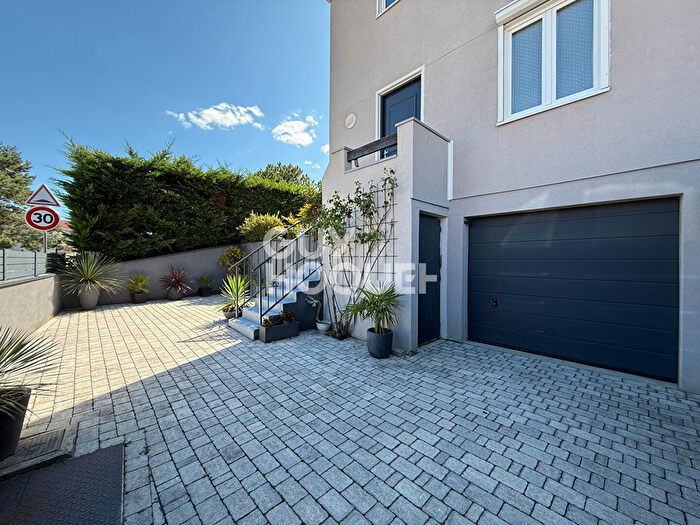 Maison à vendre - Givors, Plateau de Montrond, Saint-Martin de Cornas - 4 pièces - 3 chambres