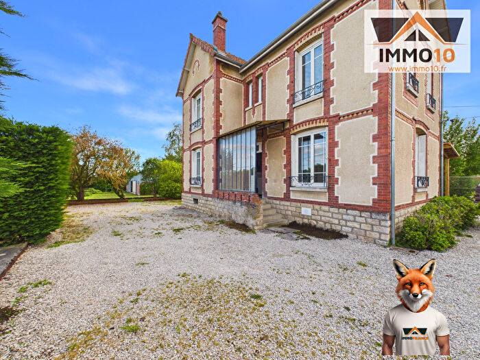 Montiéramey : Maison 5 pièces à vendre