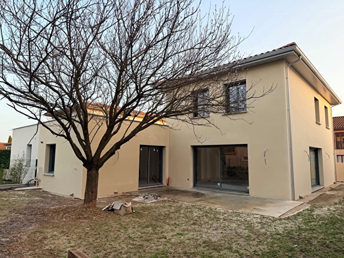 Maison à louer - Solaize - 5 pièces - 4 chambres