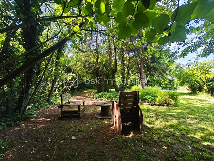 Maison à vendre - Laméac - 9 pièces - 6 chambres