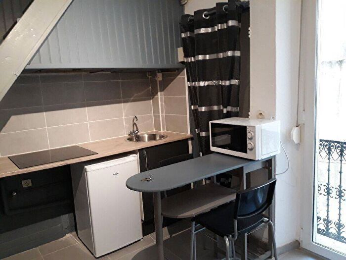 Appartement à louer - Ancien Hôpital, Béziers - 2 pièces - 1 chambre