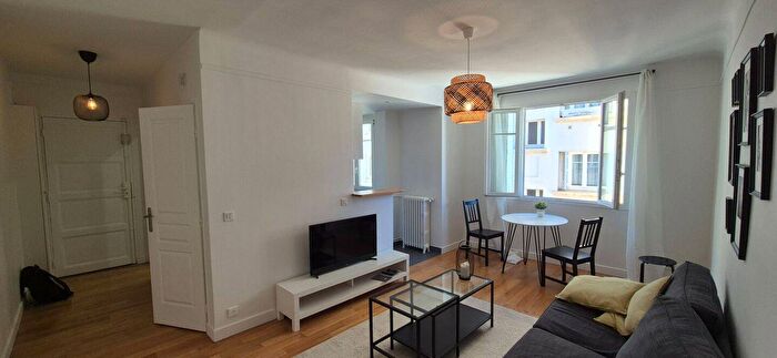 Appartement à louer - Grenier Point du Jour, Boulogne-Billancourt - 2 pièces - 1 chambre