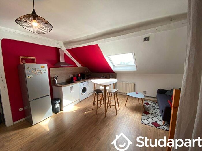 Appartement à louer - Saint Clément-Jardin des Plantes-Grammont, Rouen - 1 pièce - 3 chambres