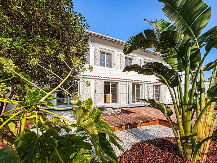 Maison à vendre - Biarritz, Saint-Charles, Phare, Larochefoucauld - 6 pièces - 5 chambres