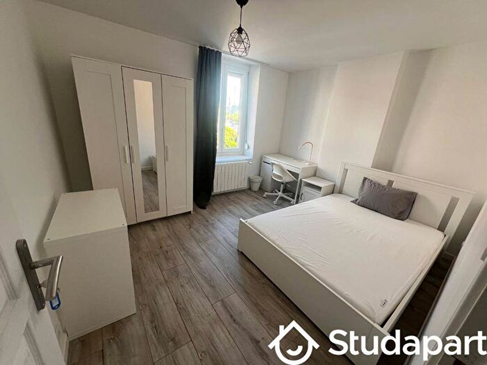 Appartement à louer - Becquerel, Mons-en-Bar ul - 1 pièce - 5 chambres