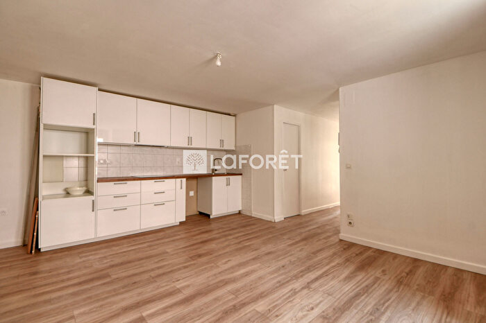 Appartement à louer - Lisle-sur-Tarn - 3 pièces - 2 chambres