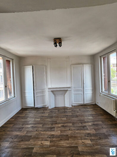 Appartement 1 pièce à Rouen, Vieux Marché, Cathédrale, à louer