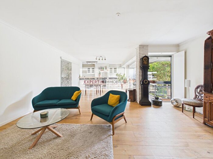 Versailles, Saint-Louis - Appartement 4 pièces à vendre