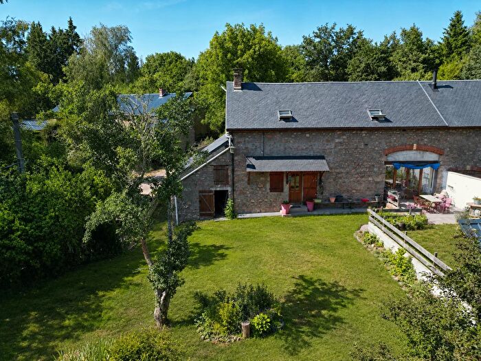Alligny-en-Morvan : Maison 5 pièces à vendre