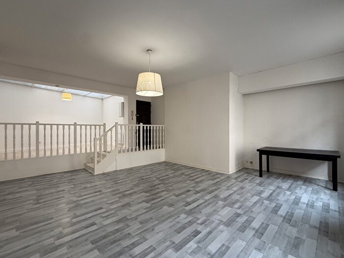 Appartement à louer - Amiens - 2 pièces - 1 chambre