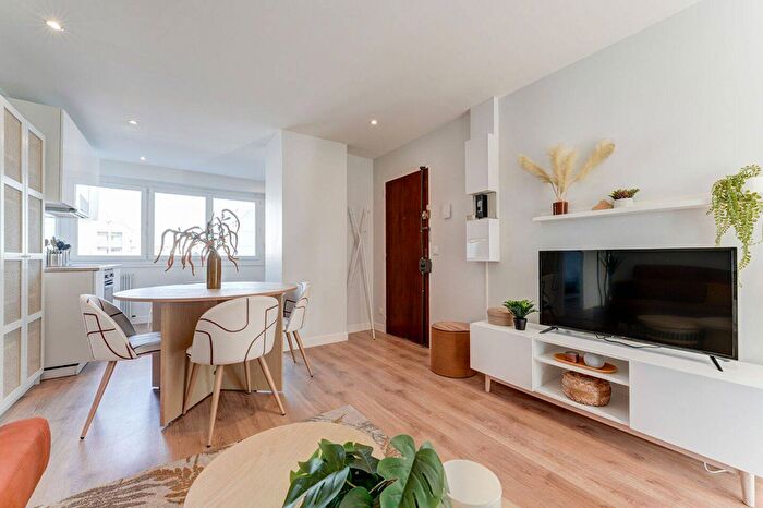 Le Grand Trou, Lyon 8ème arrondissement : Appartement 5 pièces à louer
