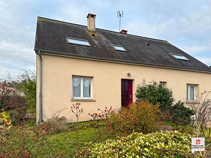 Maison à vendre - Sablé-sur-Sarthe, Rocade, Route de Mans - 6 pièces - 4 chambres