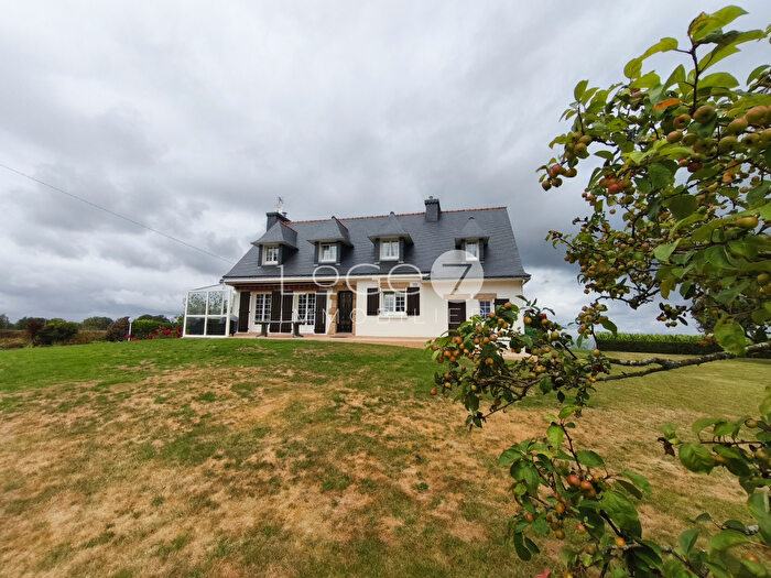 Maison à vendre - Tréméven - 6 pièces - 4 chambres