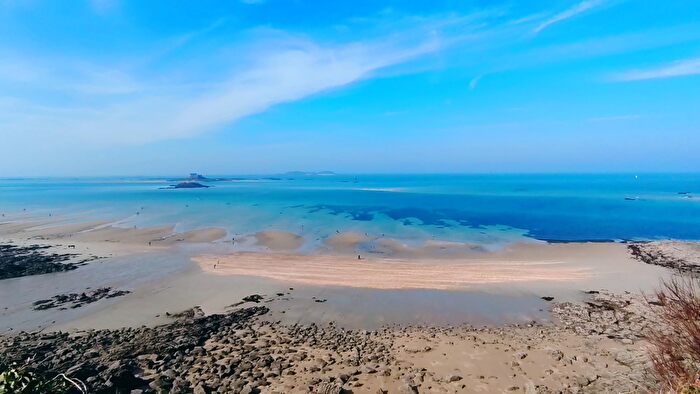 Dinard, Centre-ville, Plage de lEcluse, Pointe du Moulinet : Appartement 3 pièces à vendre