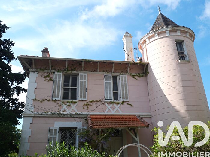 Saint-Raphaël, Les Arênes : Maison 5 pièces à vendre