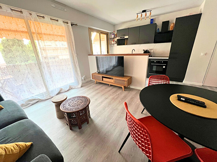 Antibes, Juan-les-Pins, Le Cap : Appartement 2 pièces à louer