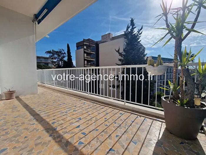 Appartement à vendre - Nice, Valrose - 3 pièces - 2 chambres