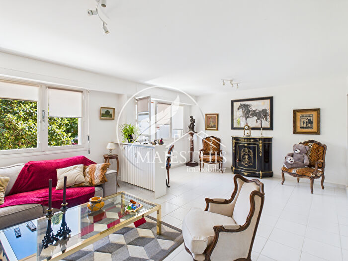 Appartement à vendre - Hyères, Gare, Godillot - 3 pièces - 2 chambres