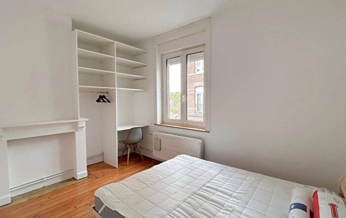 Appartement à louer - Hellemmes, Lille - 5 pièces - 4 chambres