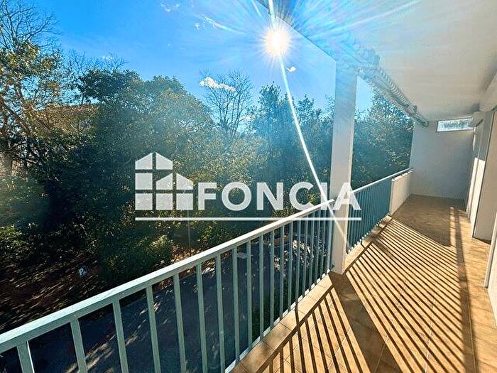 Appartement à louer - Centre Ouest, La Valette-du-Var - 4 pièces - 2 chambres