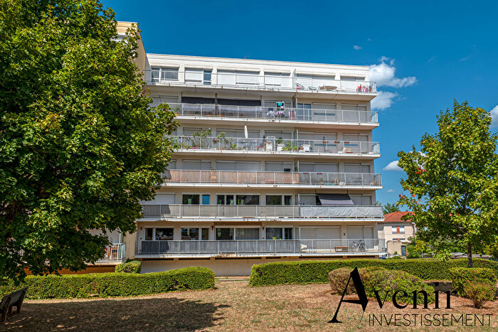 Appartement 4 pièces à Pierre-Bénite, à vendre