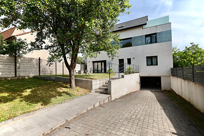 Maison 8 pièces à vendre à Neuilly-Plaisance, Côteaux d'Avron