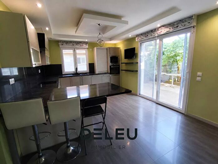 Roubaix, Cartigny, Hutin : Maison 4 pièces à vendre