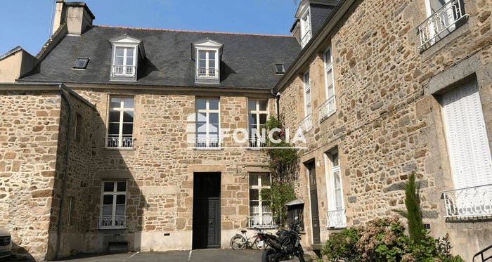 Centre Ville, Saint-Brieuc : Appartement 3 pièces à louer