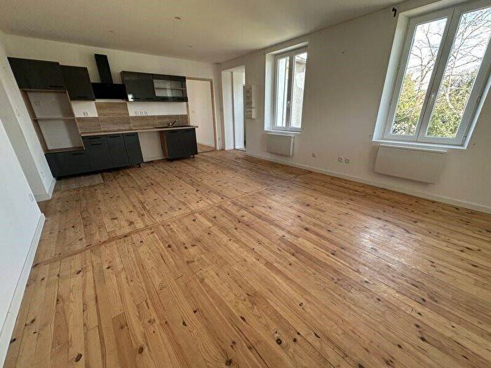 Appartement à louer - Cancon - 3 pièces - 2 chambres