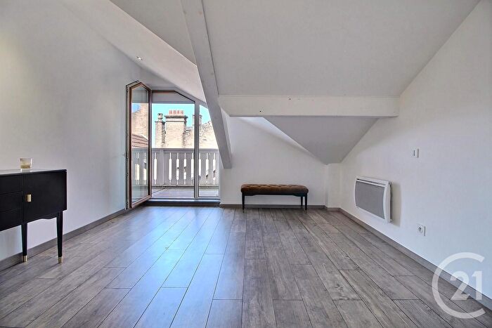 Appartement à vendre - Évian-les-Bains - 4 pièces - 3 chambres