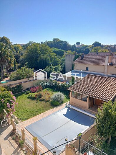 Maison à vendre - Sorgues, Centre-ville - 7 pièces - 5 chambres