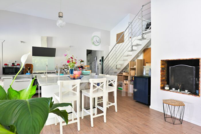 Maison 5 pièces à Salles, à vendre