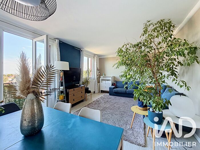 Appartement 4 pièces à vendre - Le Mesnil-le-Roi