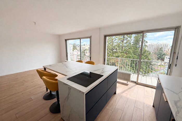 Appartement à louer - Saint-Étienne, Beaulieu, Montchovet, La Marandinière, La Palle - 5 pièces - 4 chambres