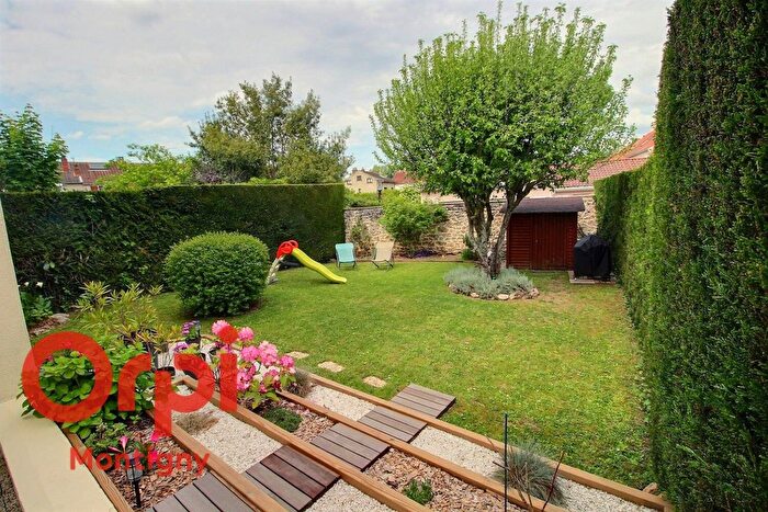 Appartement 3 pièces à Montigny-le-Bretonneux, Le Village, à vendre