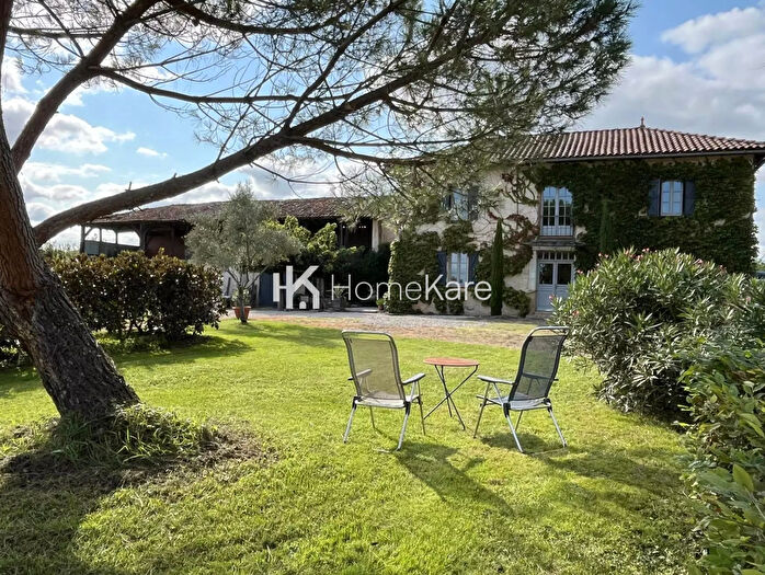 Maison à vendre - Boulogne-sur-Gesse - 10 pièces - 4 chambres