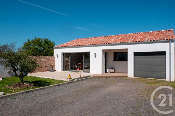 Maisons à vendre et appartements à louer - 1