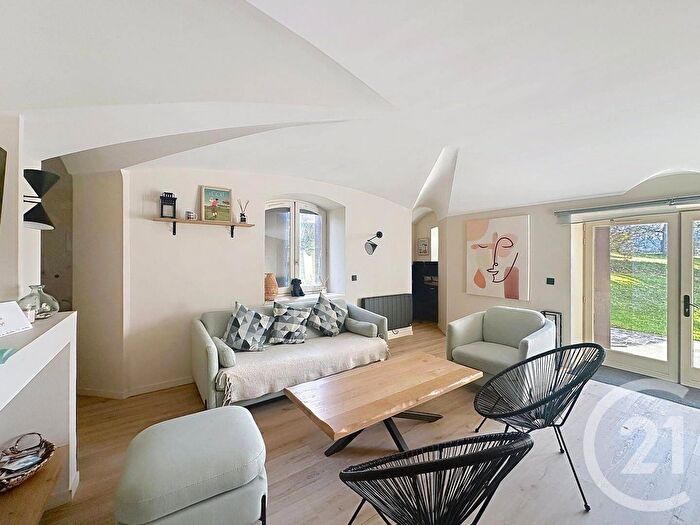 Appartement 6 pièces à louer à Houlgate