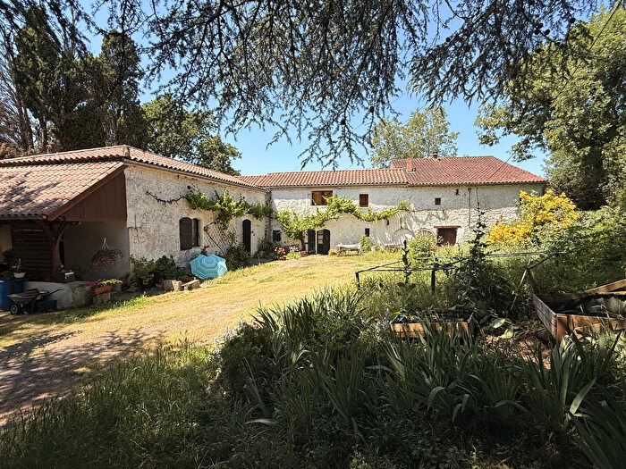 Maison 5 pièces à vendre à Frespech
