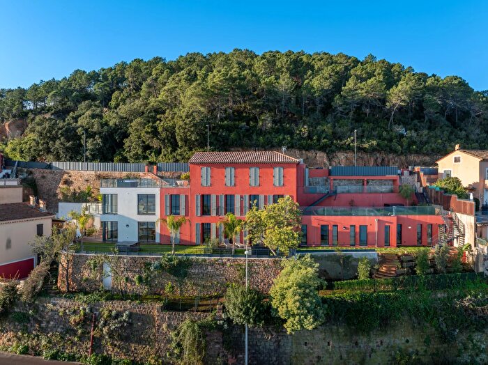 Appartement à vendre - Théoule-sur-Mer - 4 pièces - 3 chambres